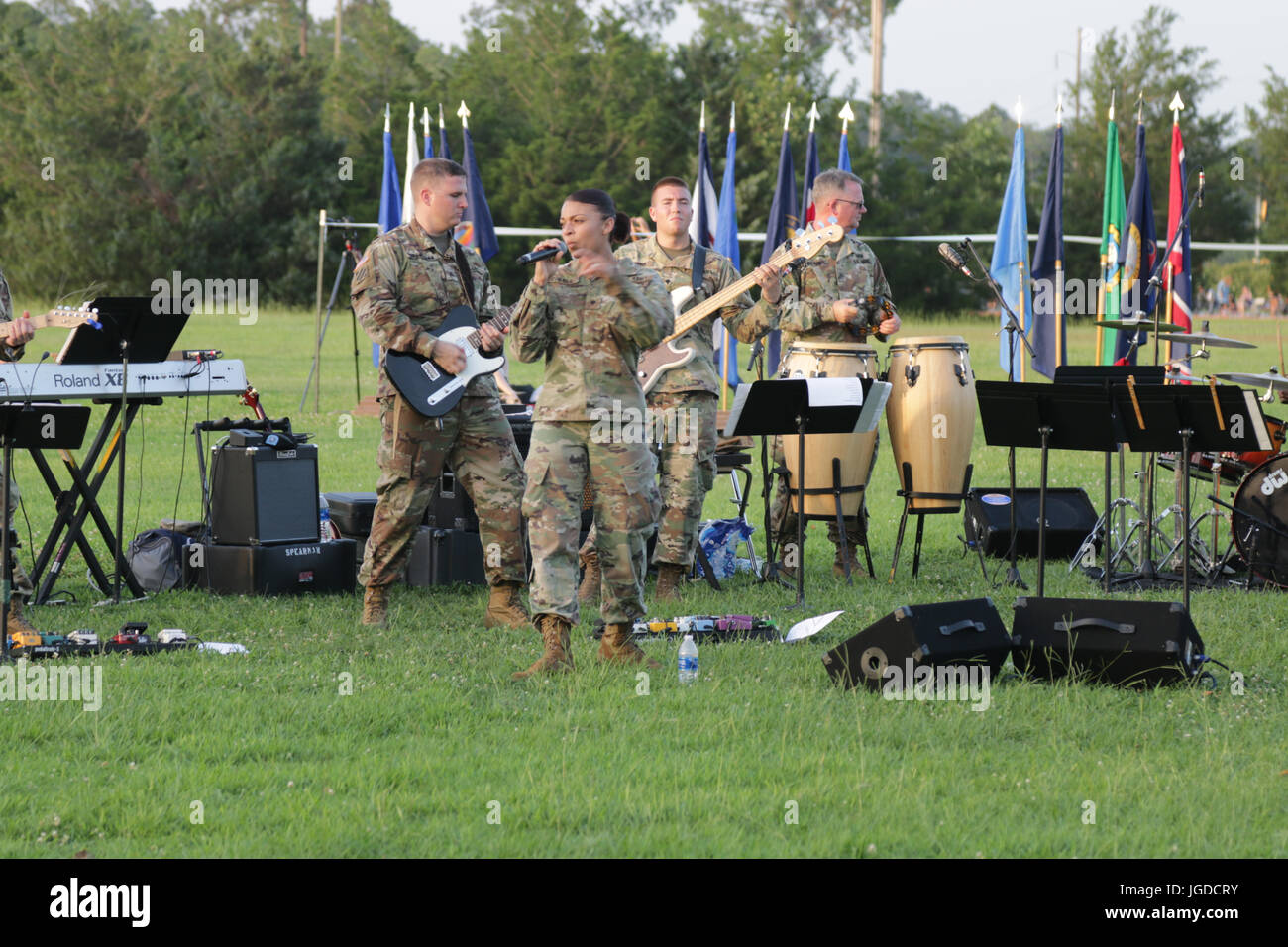 The 3rd Infantry Division band performs for military service members ...