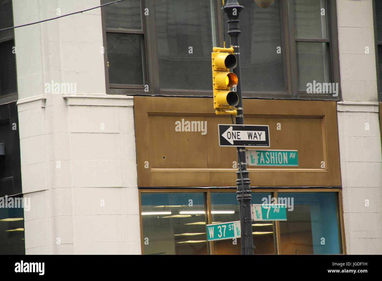 Broadway lights typography hi-res stock photography and images - Alamy