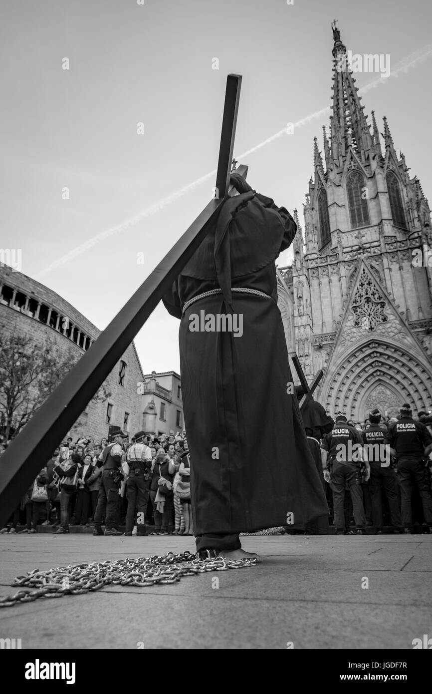 Semana santa easter festivals in spain nazarenos holy week celebrations ...