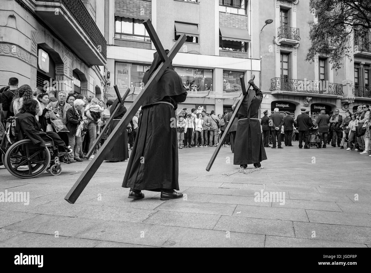 Semana santa easter festivals in spain nazarenos holy week celebrations ...