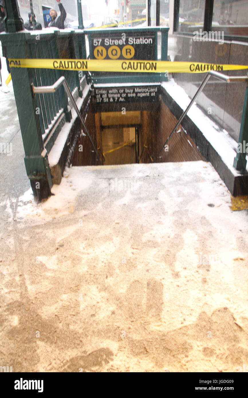 The landmark at 57 street hi-res stock photography and images - Alamy