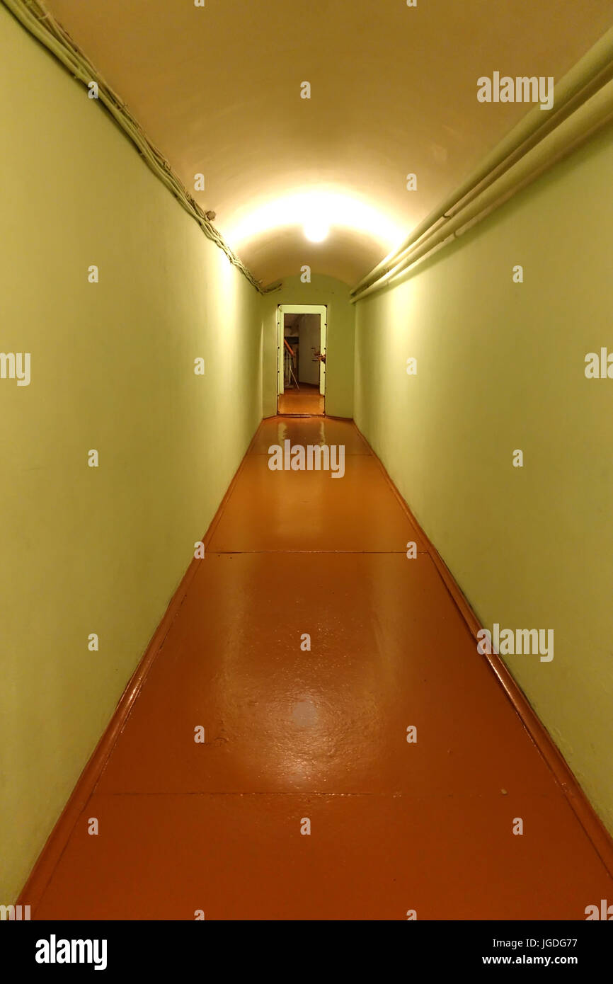 Samara, Russia — June 25, 2016, Room in Stalins bunker in Samara ...