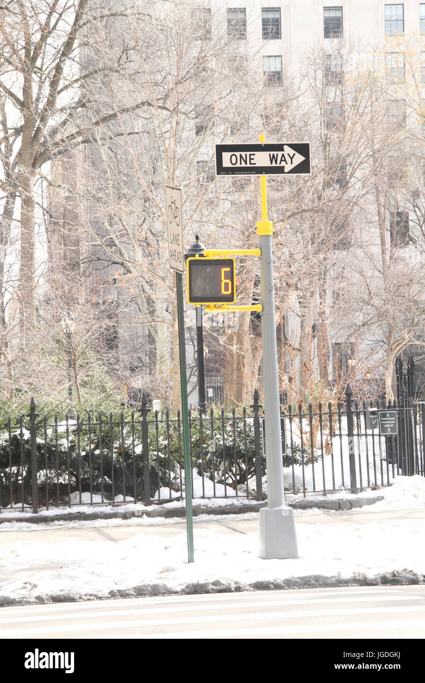 Fifth avenue, Times Square, New York, United States Stock Photo - Alamy