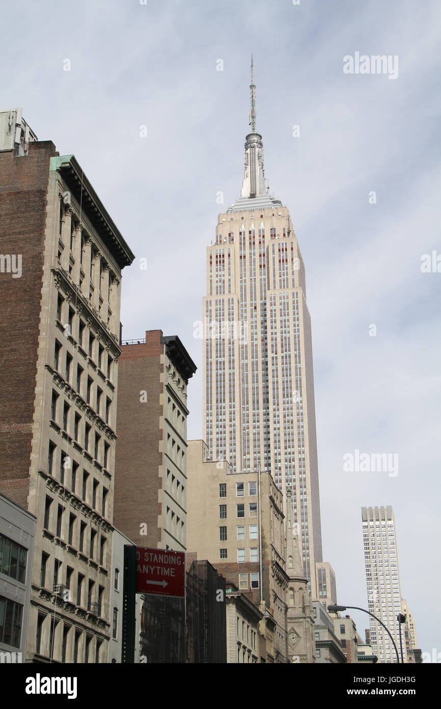 Empire state building plaque new hi-res stock photography and images ...