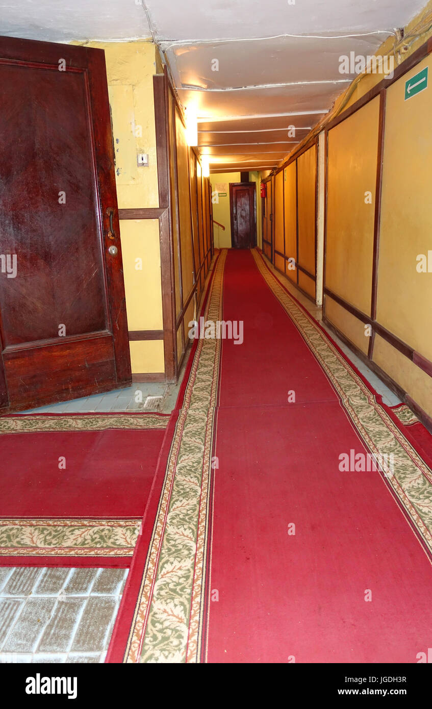 Samara, Russia — June 25, 2016, Room in Stalins bunker in Samara ...