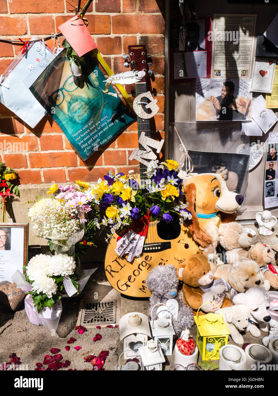 Mill Cottage, George Michael's House, Goring-on-Thames, Oxfordshire ...