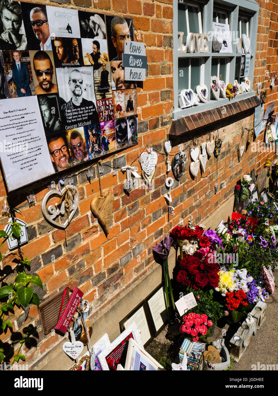 Mill Cottage, George Michael's House, Goring-on-Thames, Oxfordshire ...
