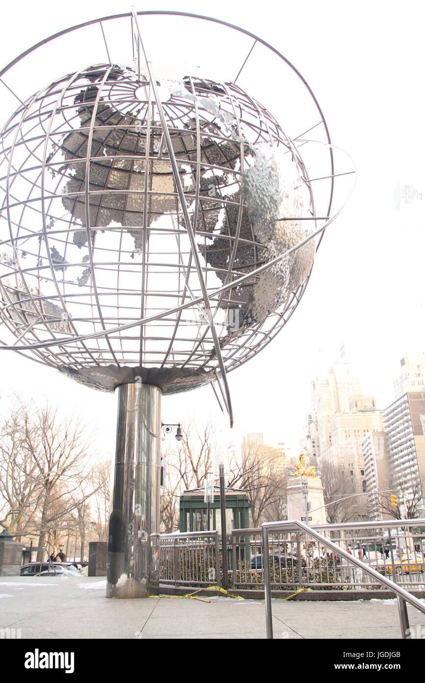 Snow globe new york hi-res stock photography and images - Alamy