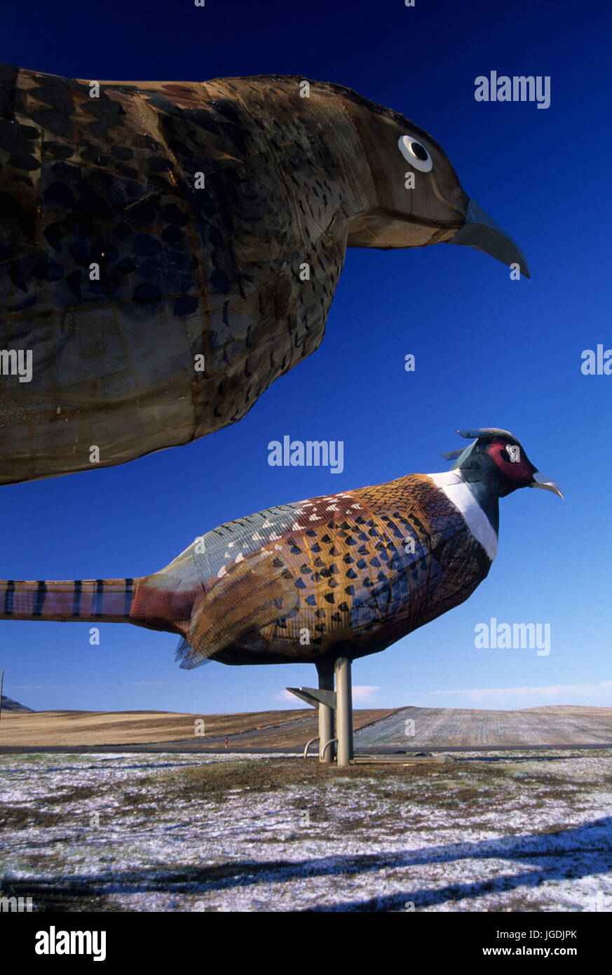 Pheasants on the Prairie sculpture, Enchanted Highway, North Dakota ...