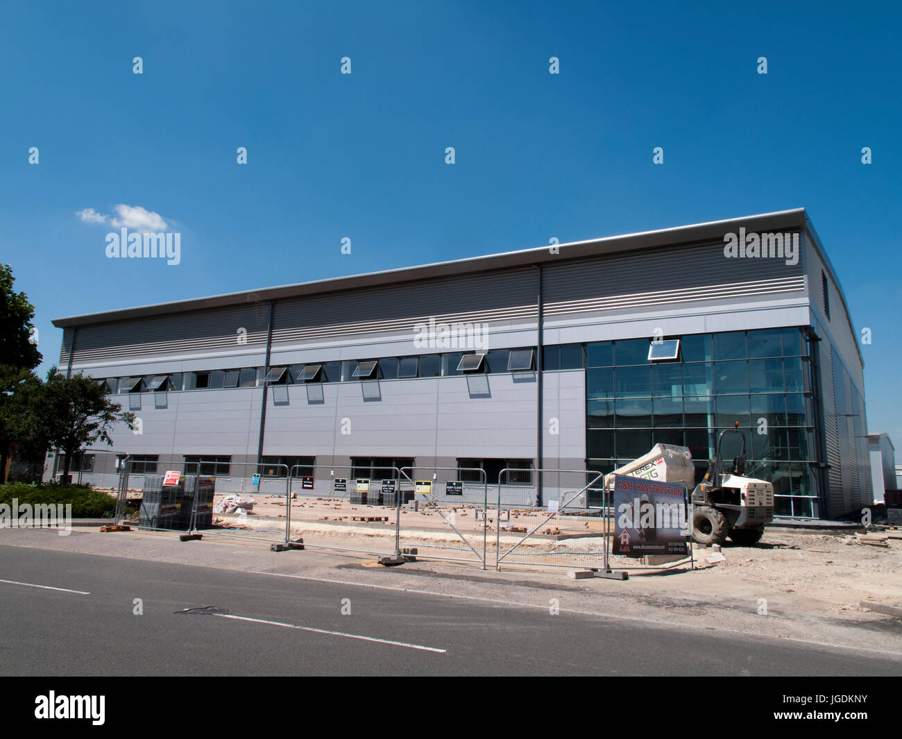 Construction site, new commercial warehouse and office development ...