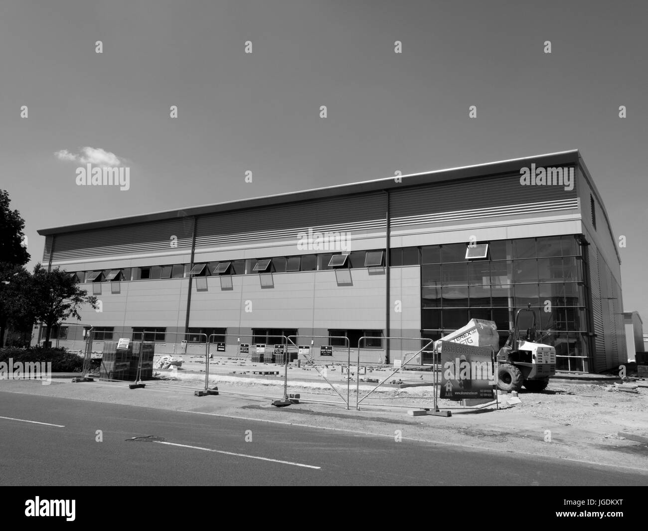 Construction site, new commercial warehouse and office development ...