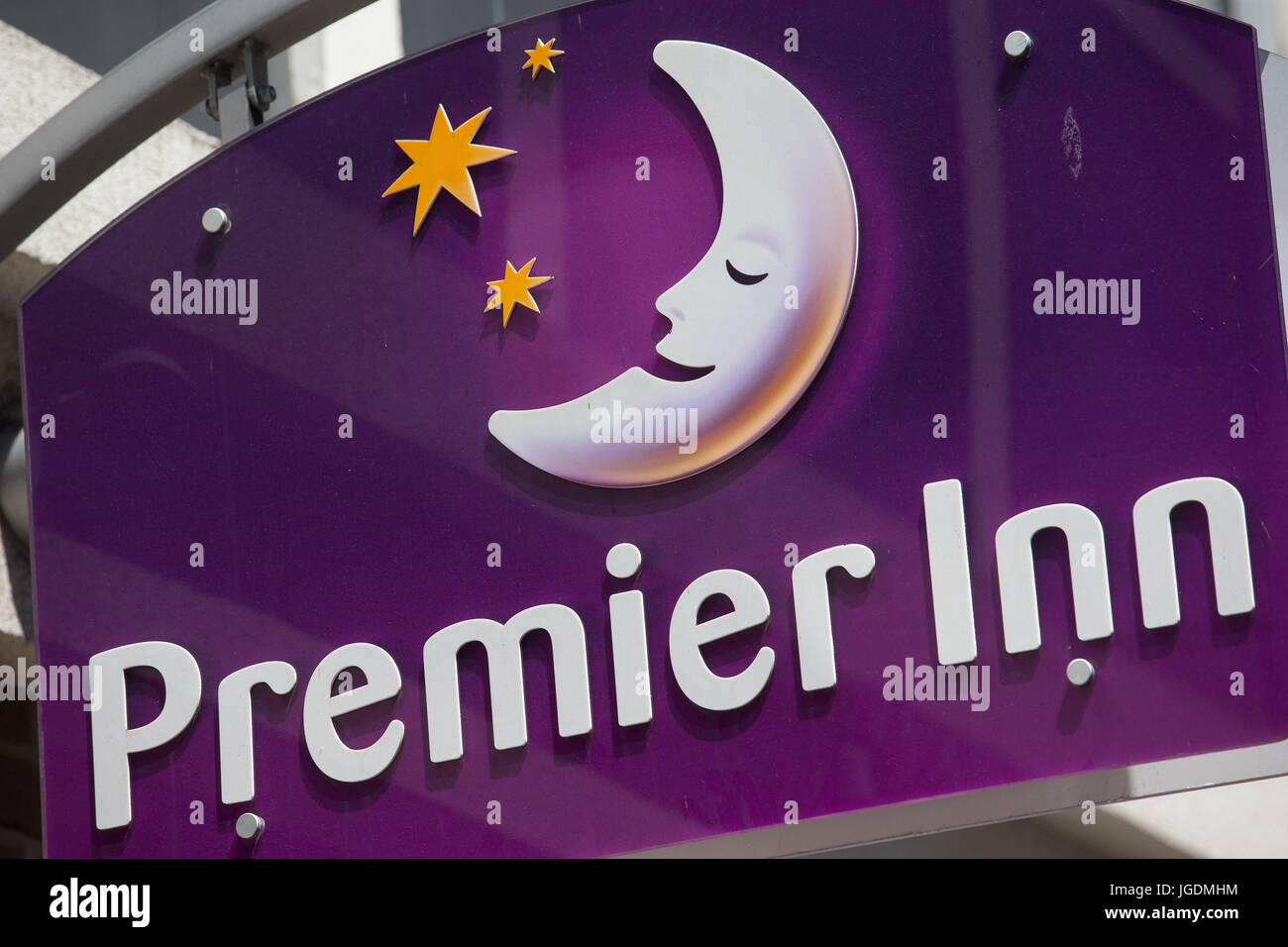 Premier inn sign hi-res stock photography and images - Alamy