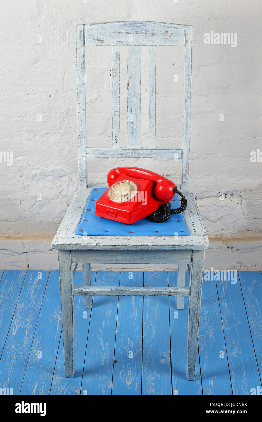 Retro phone stool table hi-res stock photography and images - Alamy