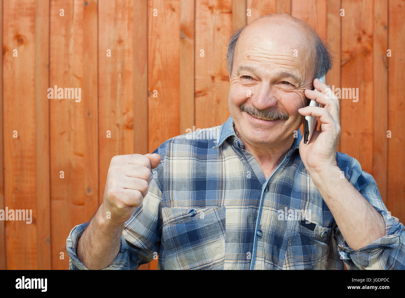 Happy old man talking hi-res stock photography and images - Alamy