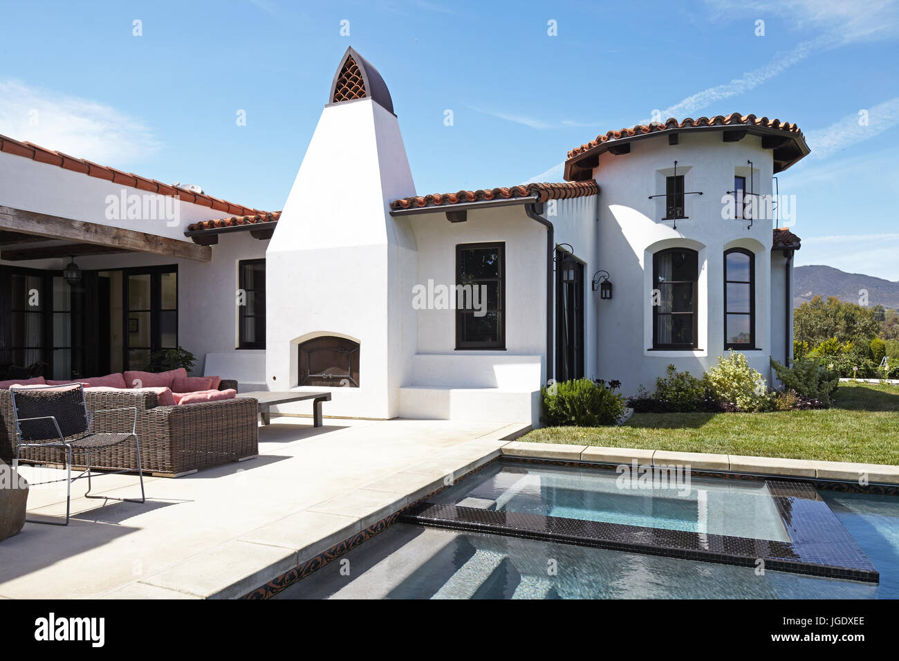 Traditional Spanish residence in Malibu Stock Photo - Alamy