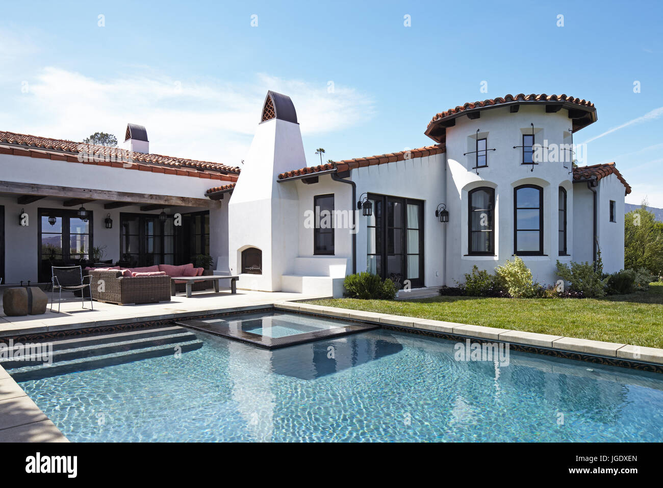 Traditional Spanish residence in Malibu Stock Photo - Alamy