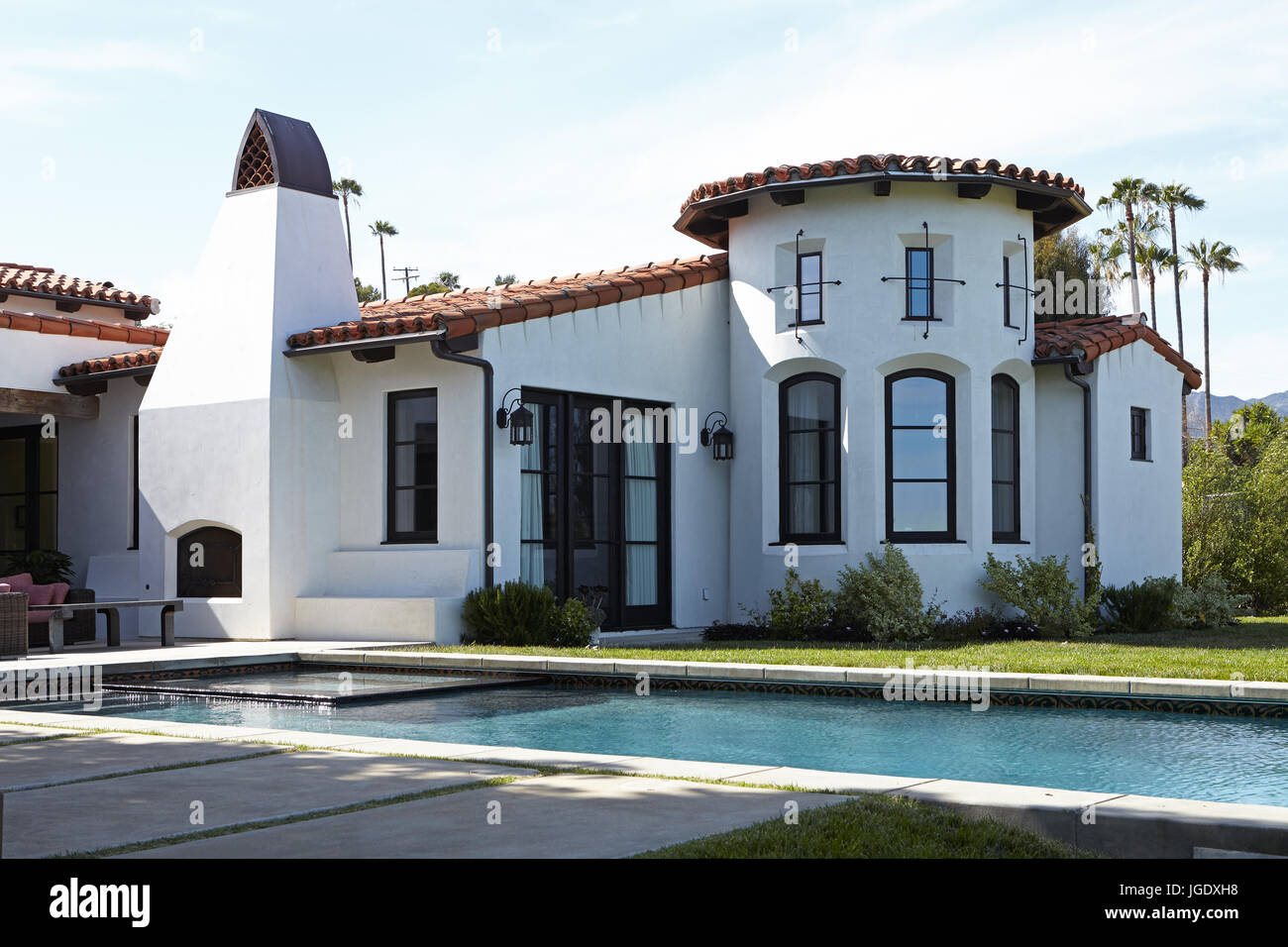 Traditional Spanish residence in Malibu Stock Photo - Alamy