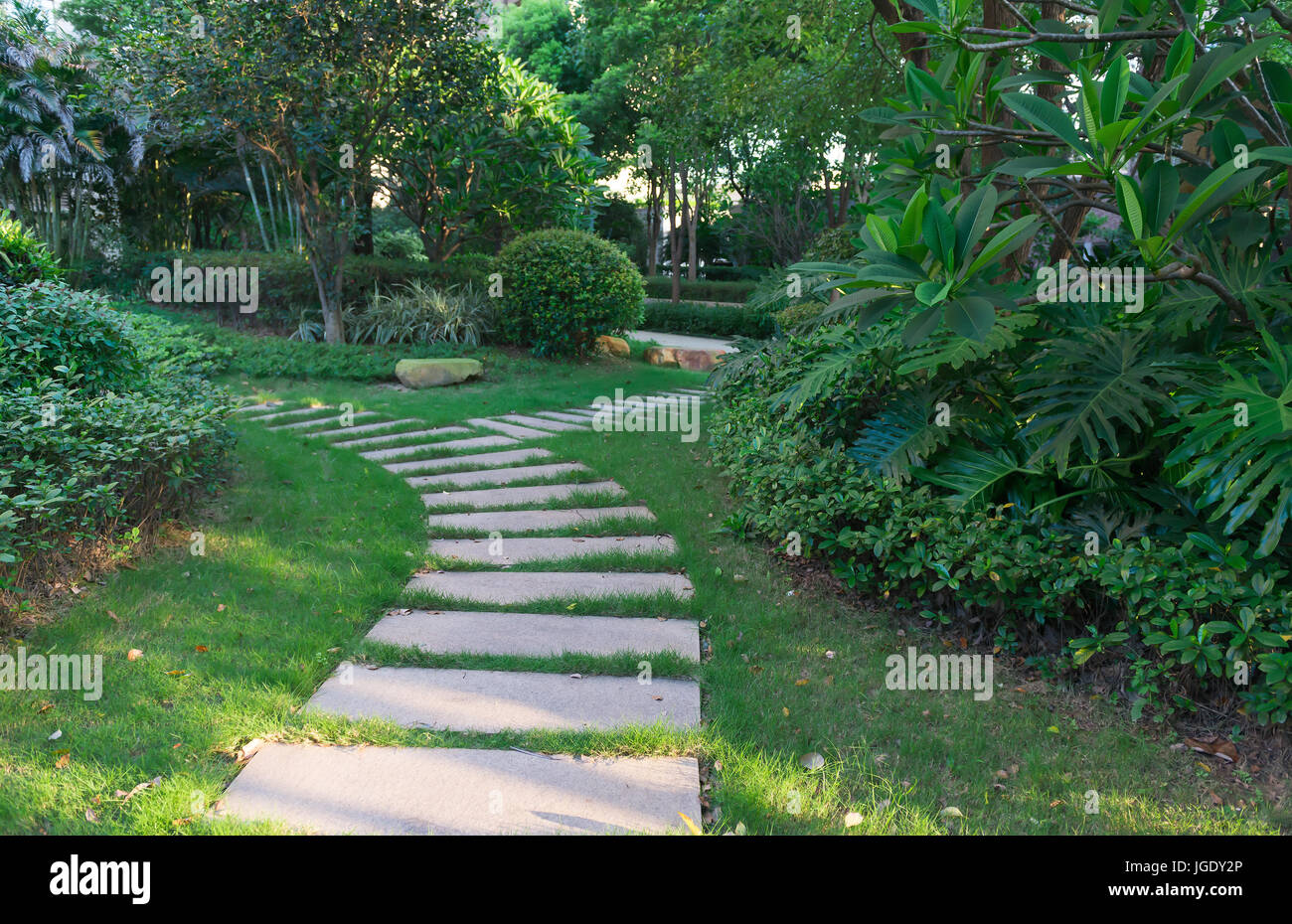 pathway in outdoor of a residential building Stock Photo - Alamy