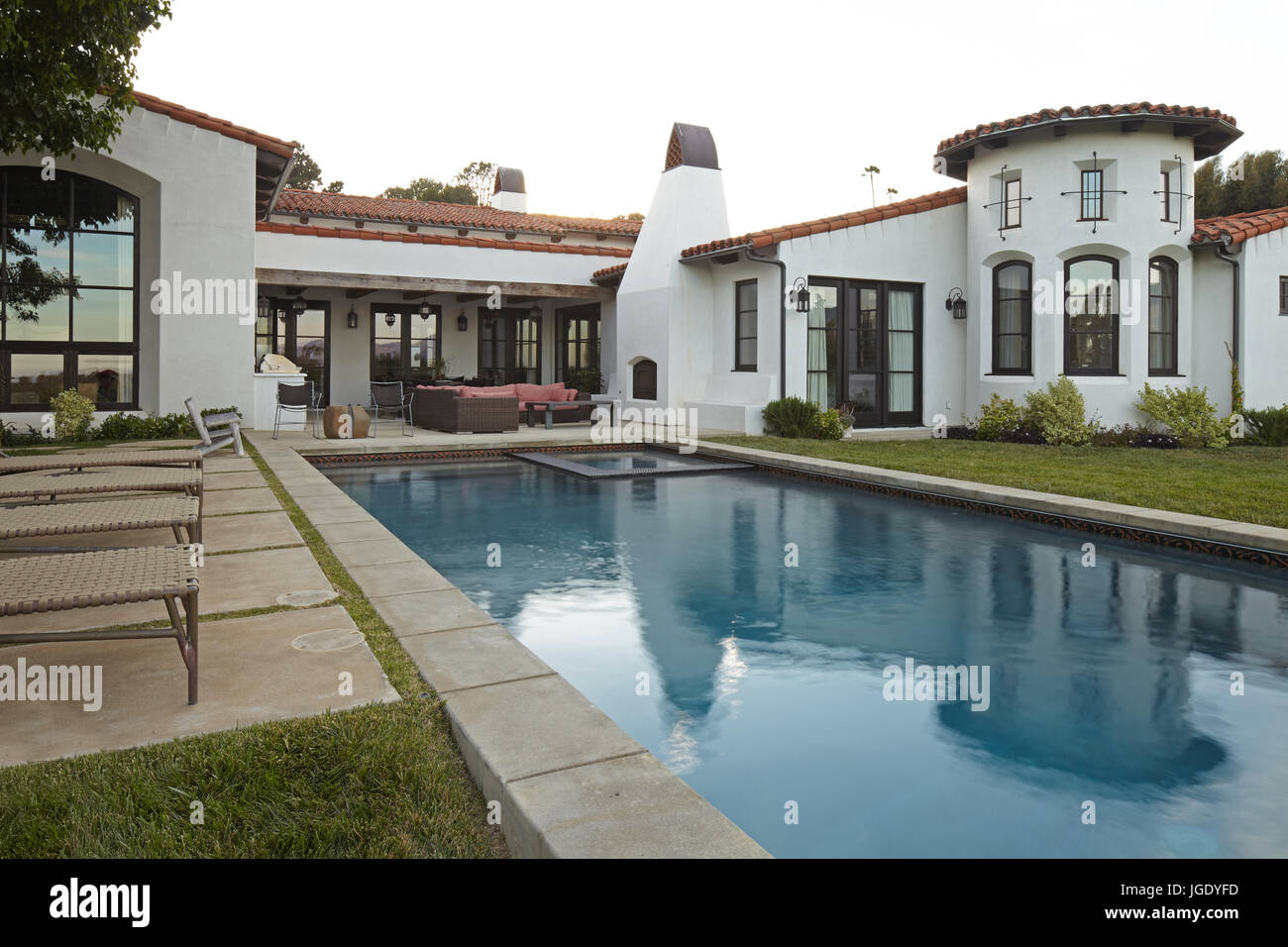 Traditional Spanish residence in Malibu Stock Photo - Alamy