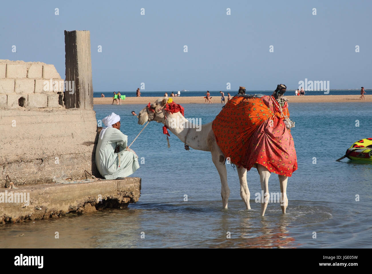 Hotel im wasser hi-res stock photography and images - Alamy