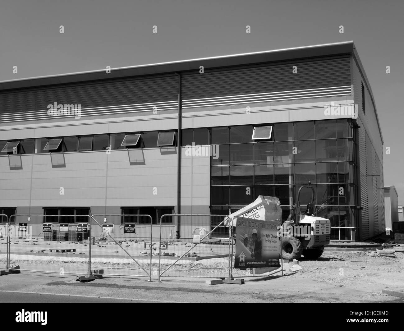 Construction site, new commercial warehouse and office development ...