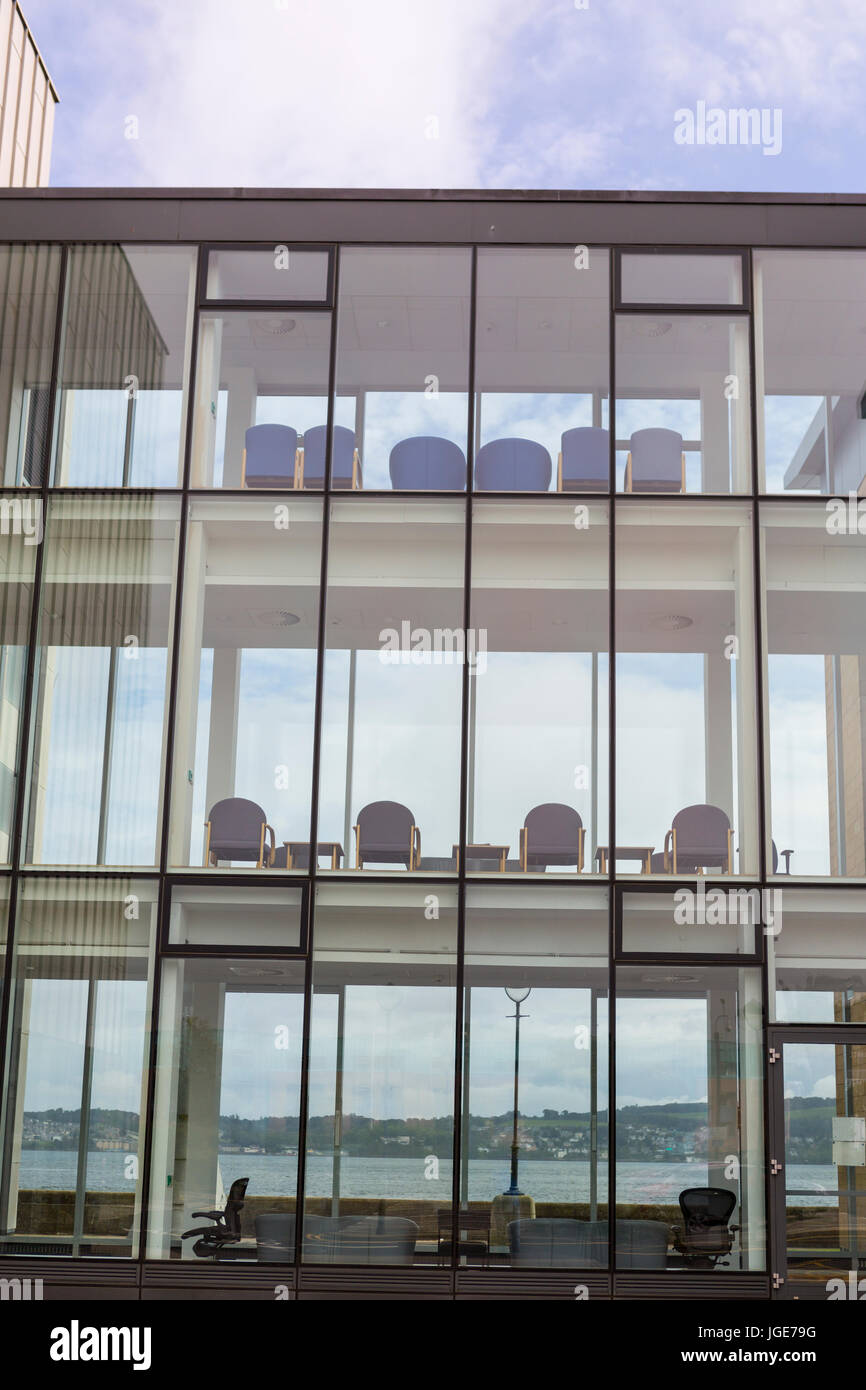 Office building scotland dundee hi-res stock photography and images - Alamy