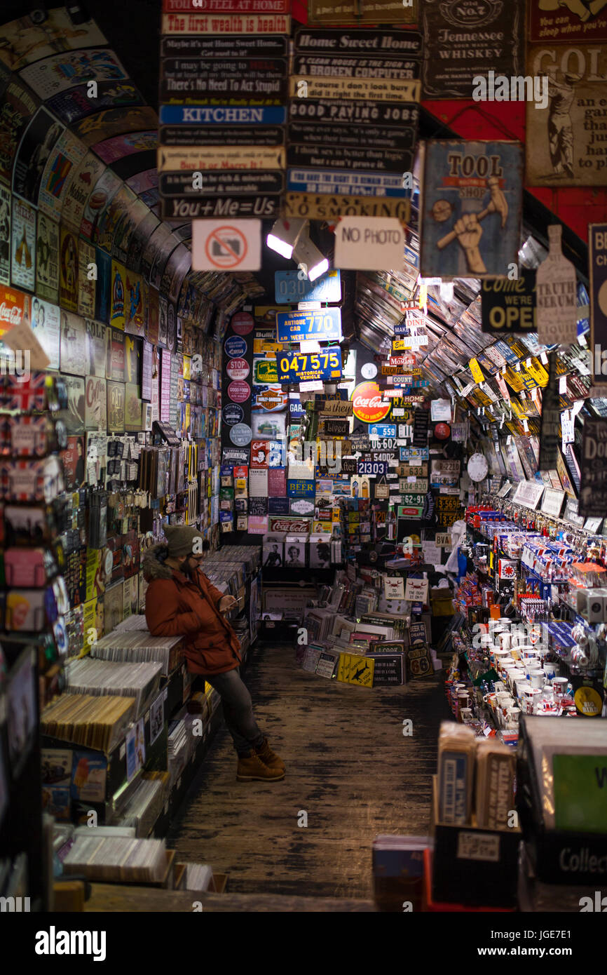 Id disc hi-res stock photography and images - Alamy