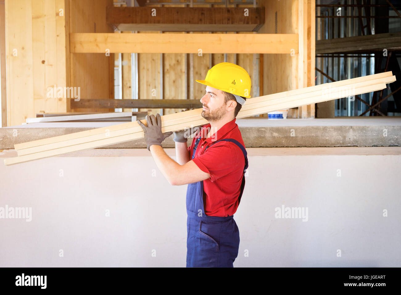 Worker carpentry hi-res stock photography and images - Alamy