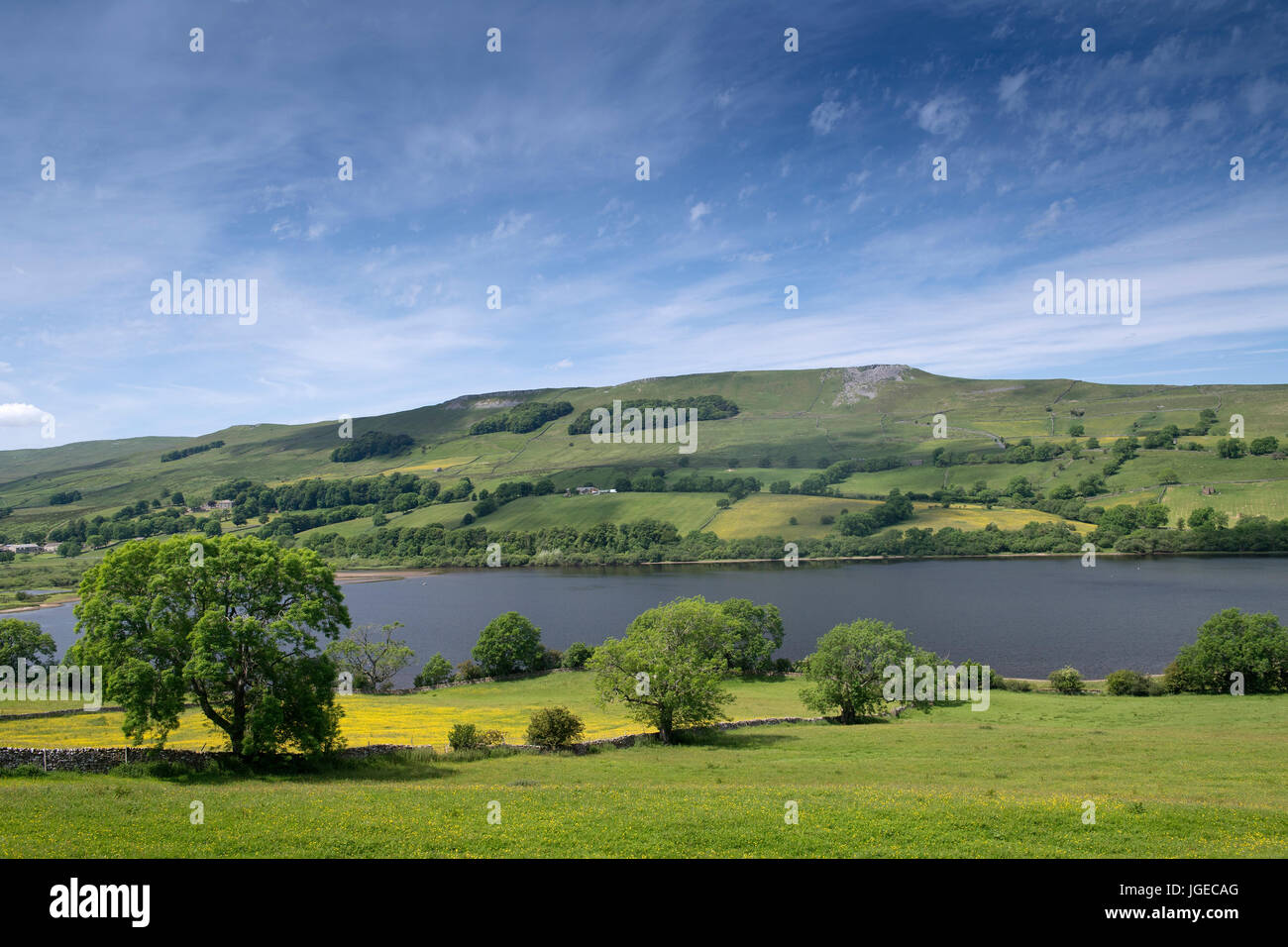 Semerwater in the Yorkshire Dales National Park, Wensleydale Stock ...