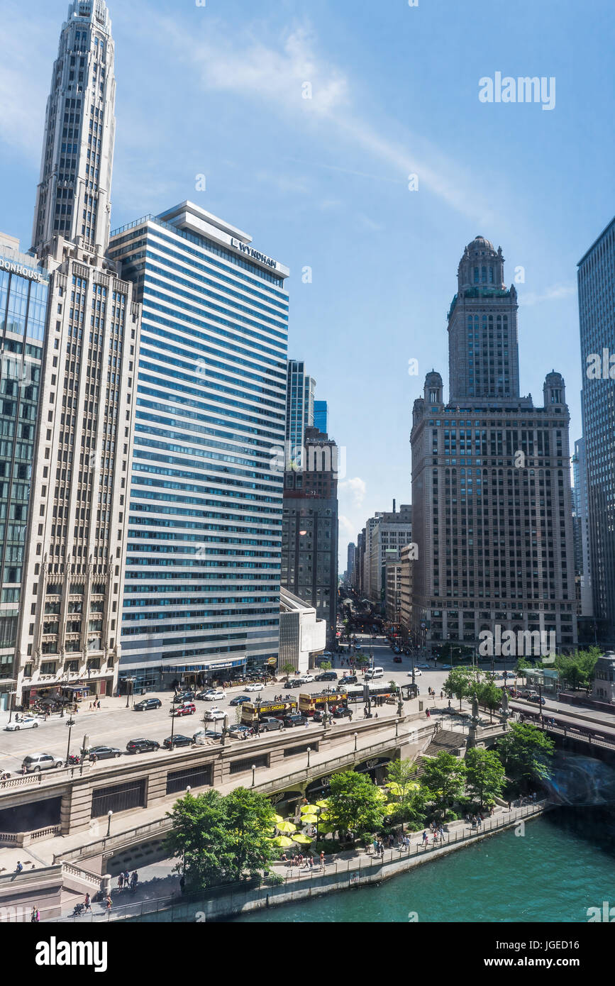 Chicago, USA - May 30, 2016: View of Wacker Drive with bridge ...