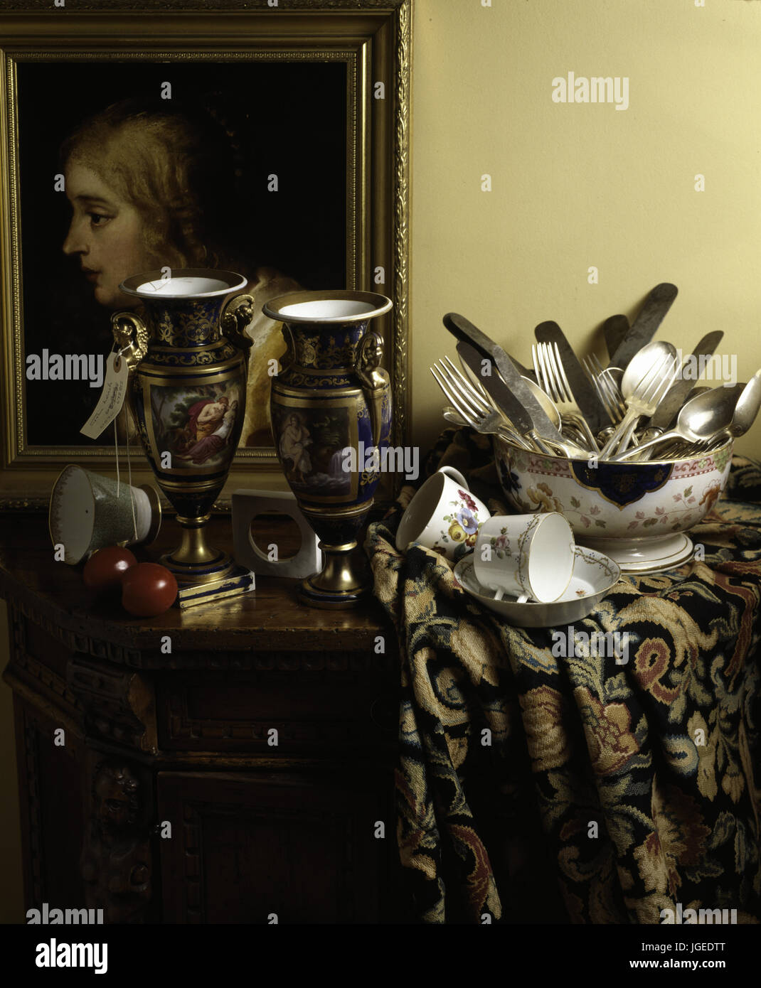 Saleroom High Resolution Stock Photography and Images - Alamy