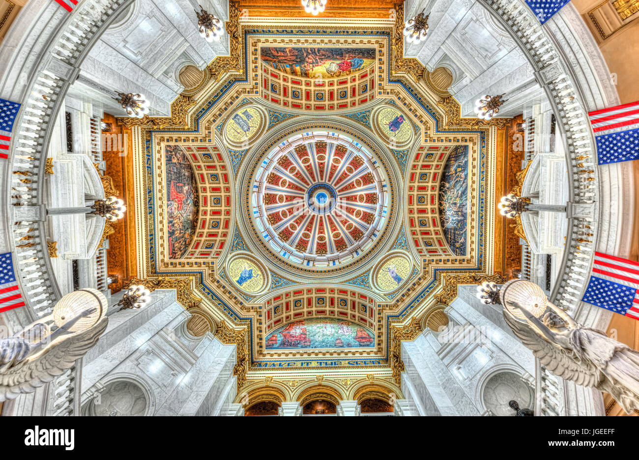 Pennsylvania state capitol flags hi-res stock photography and images ...
