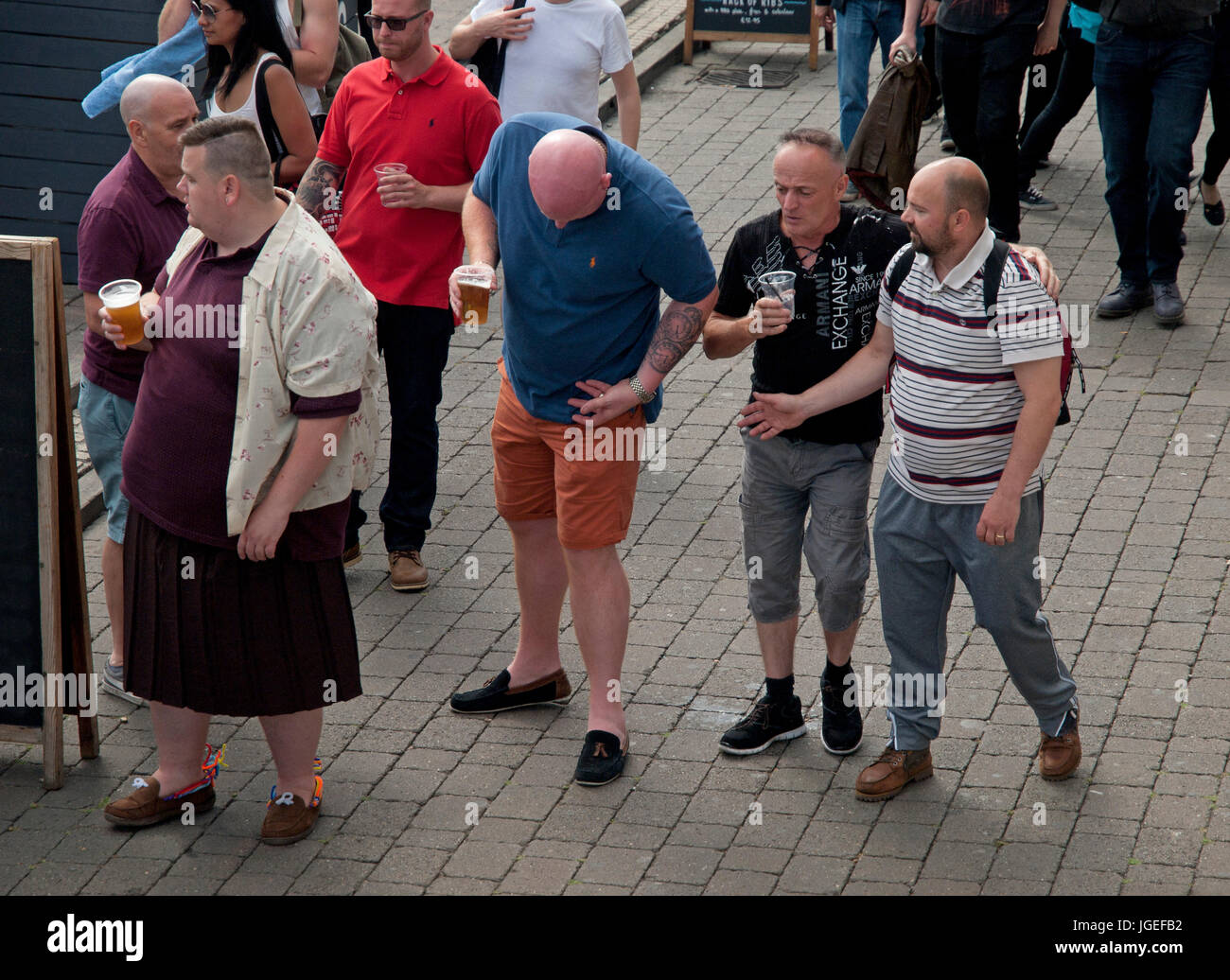 Boozy lads hi-res stock photography and images - Alamy