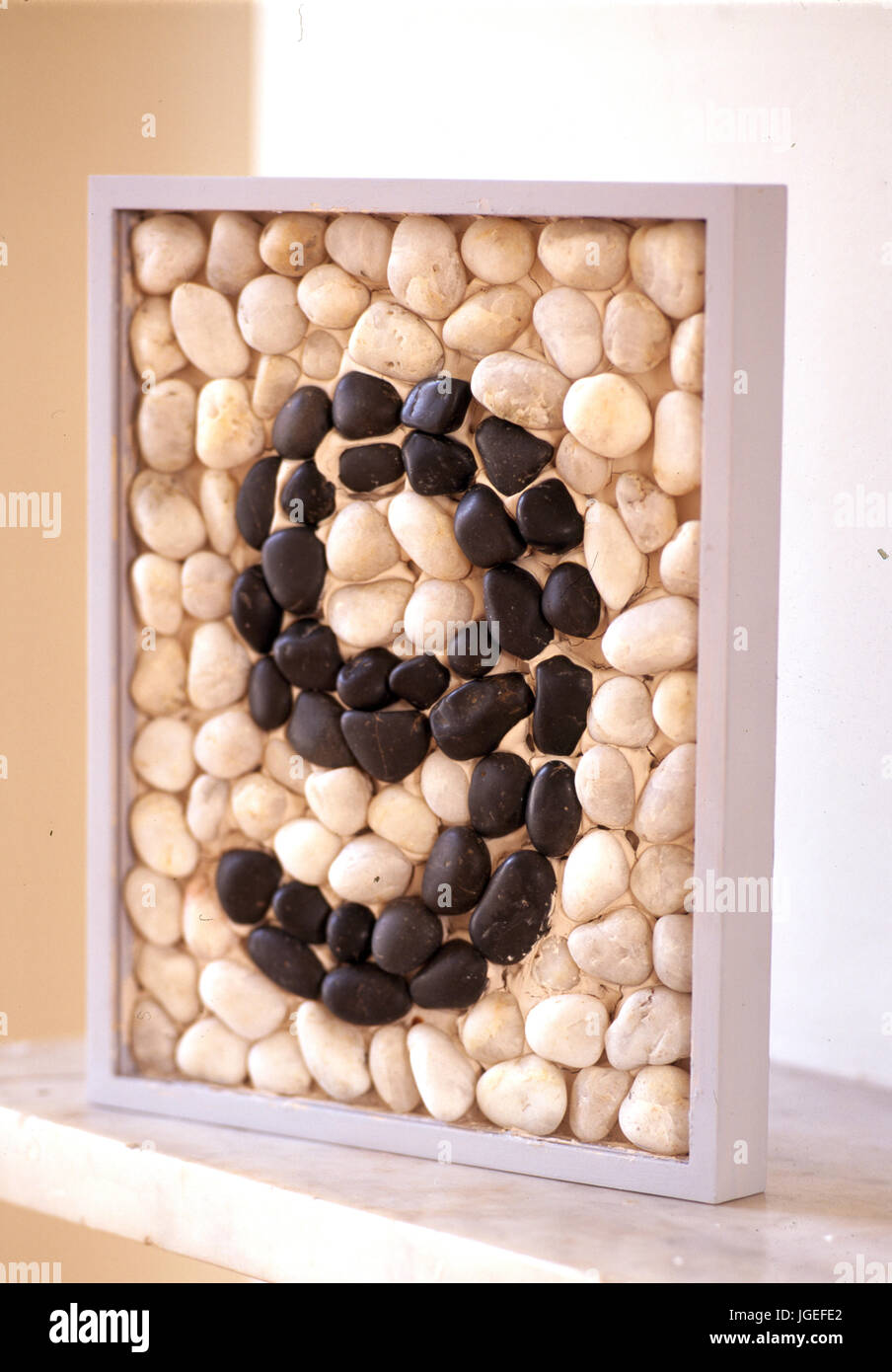 Picture made with pebbles hi-res stock photography and images - Alamy