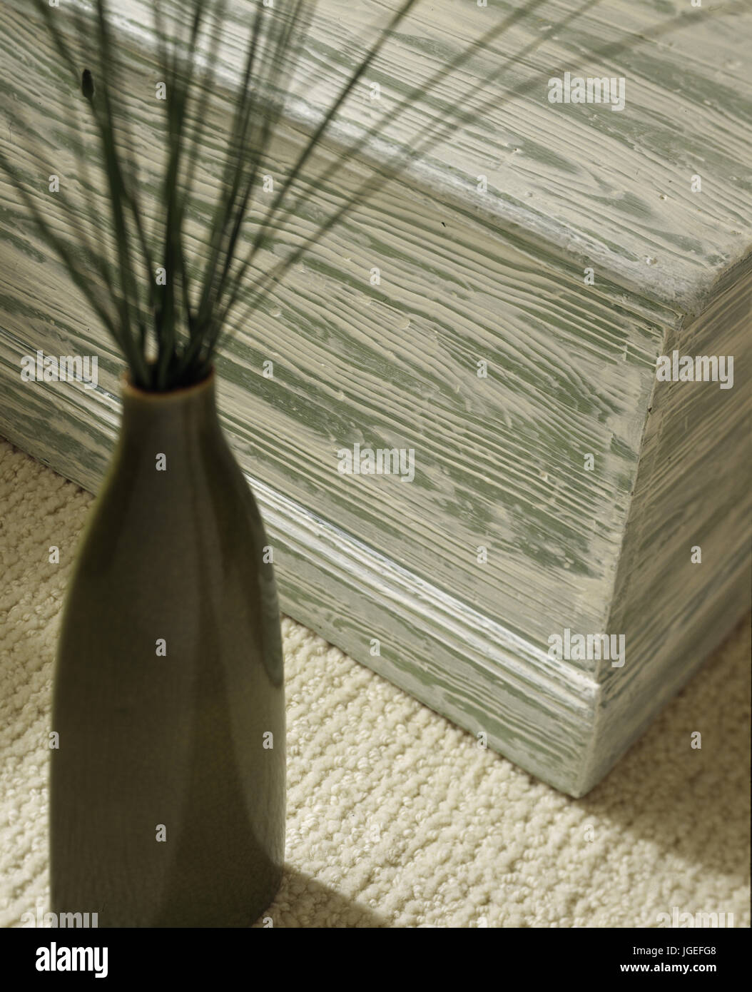 Closeup of green graining effect painted chest Stock Photo - Alamy