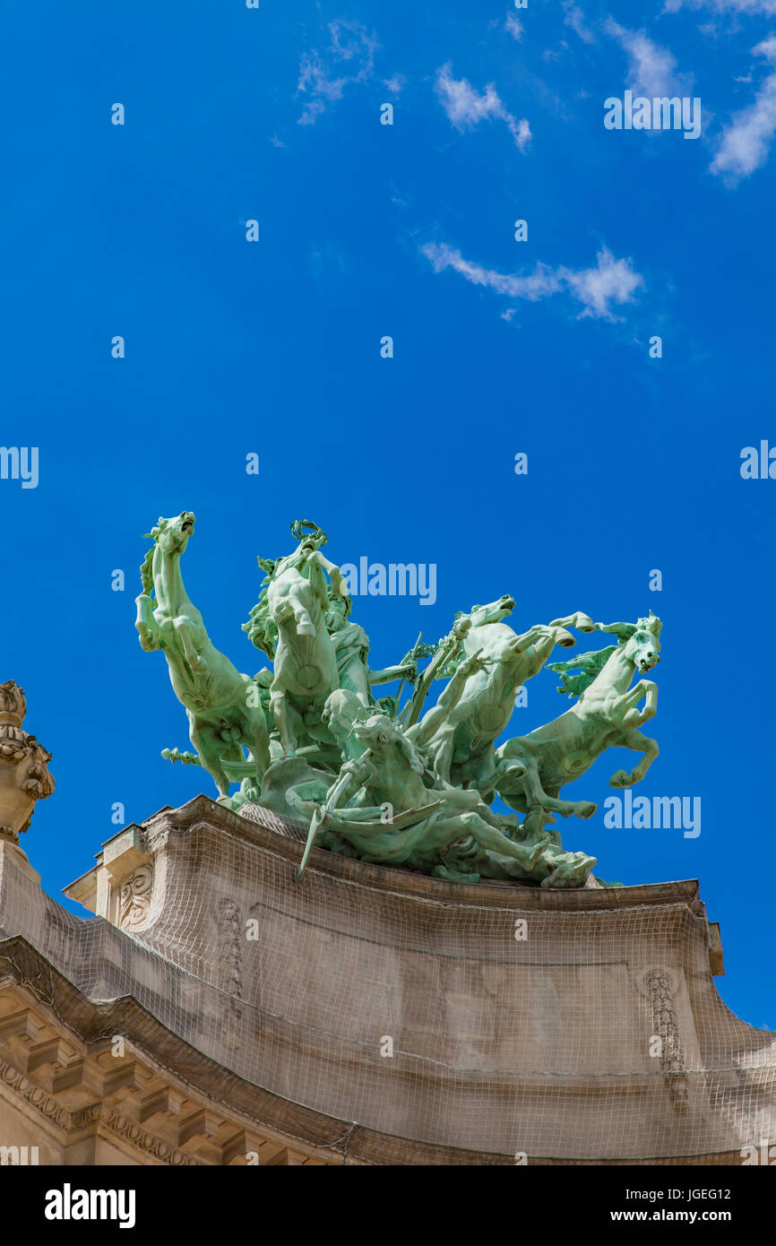 Quadriga statue at Grand Palais in Paris, France Stock Photo - Alamy