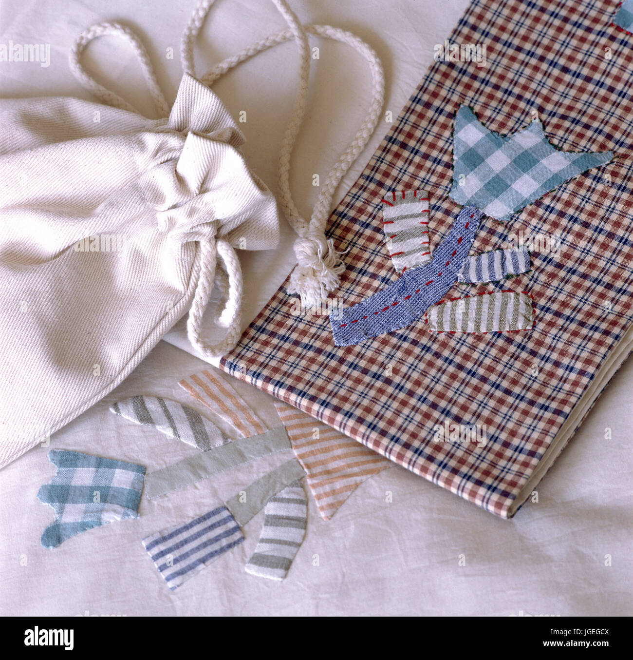 Cotton applique hi-res stock photography and images - Alamy