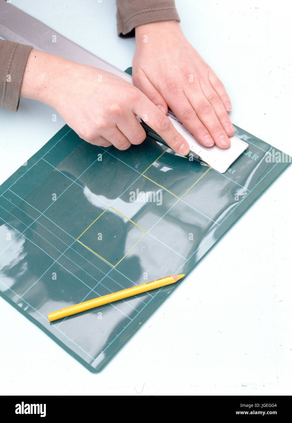 Cutting step hi-res stock photography and images - Alamy
