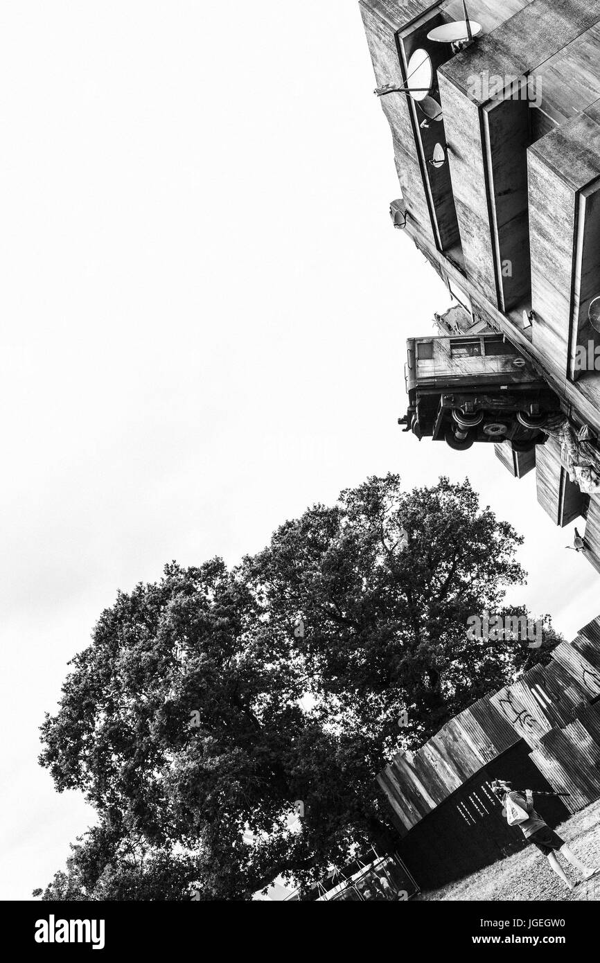 The block 9 tower block with a life size hi-res stock photography and images - Alamy