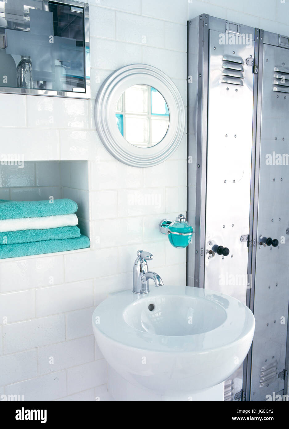 Bathroom recycling hi-res stock photography and images - Alamy