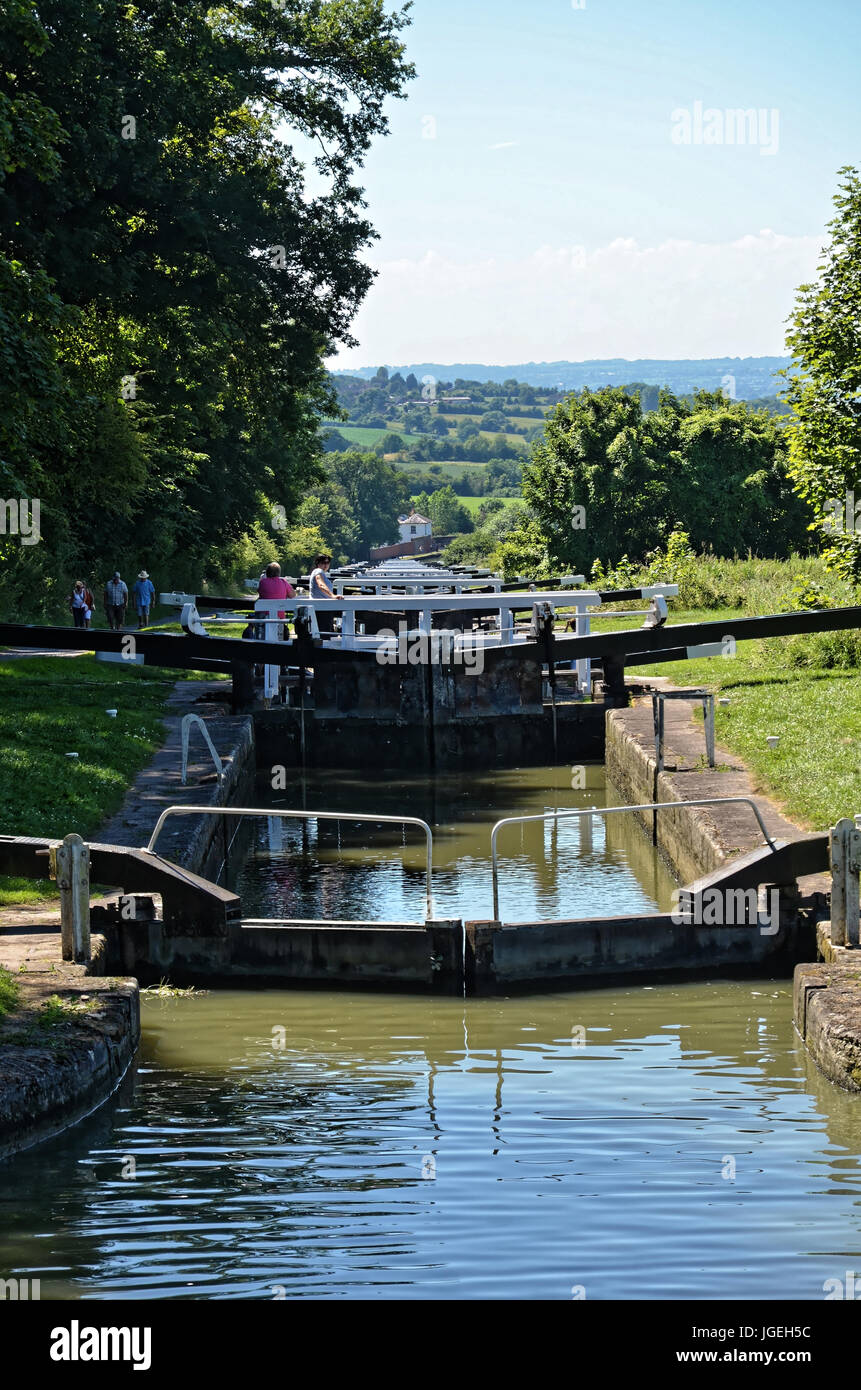 Lock at the top of Caen Hill flight near Devizes Stock Photo - Alamy