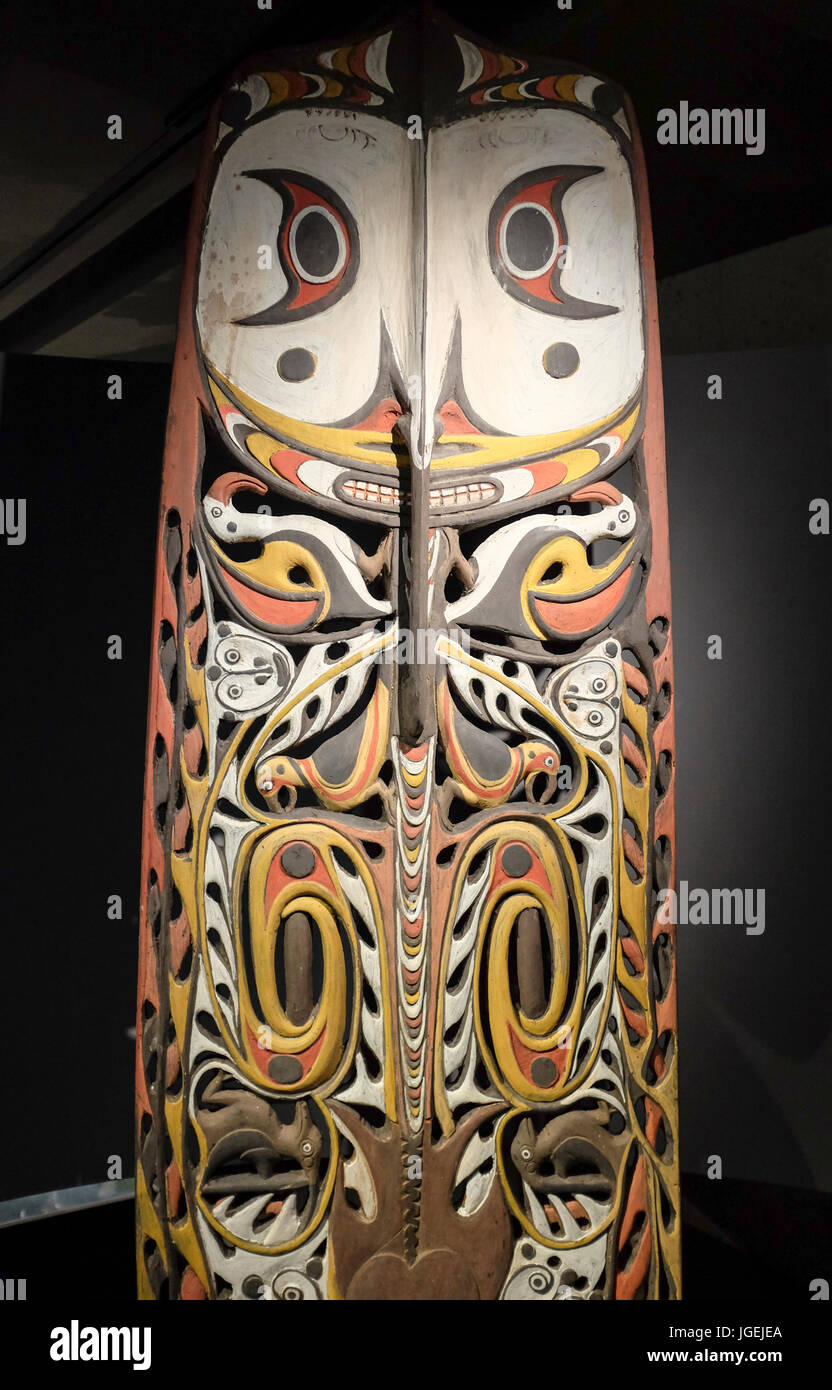 First nations display hi-res stock photography and images - Alamy