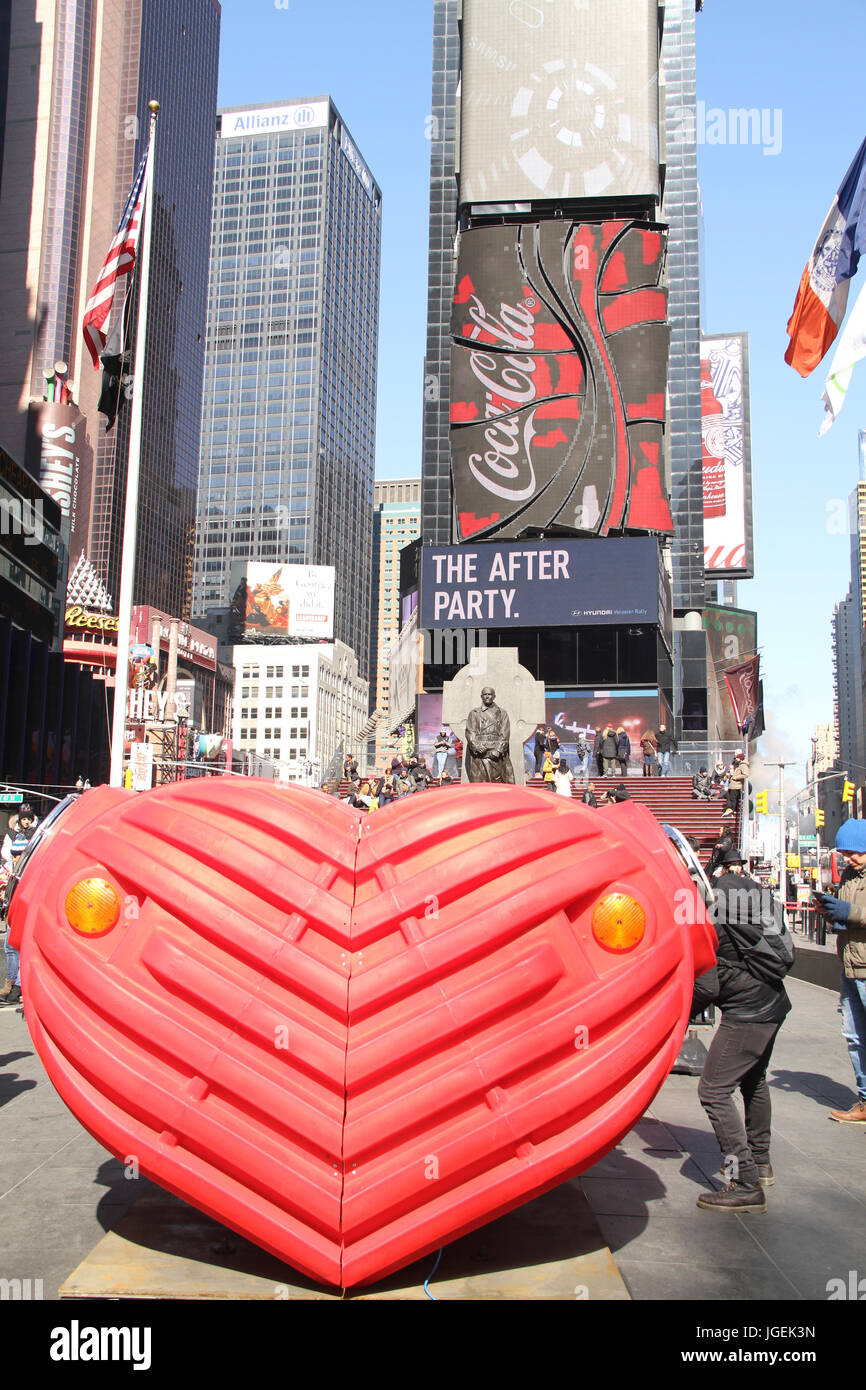 Times square valentine heart hi-res stock photography and images - Alamy