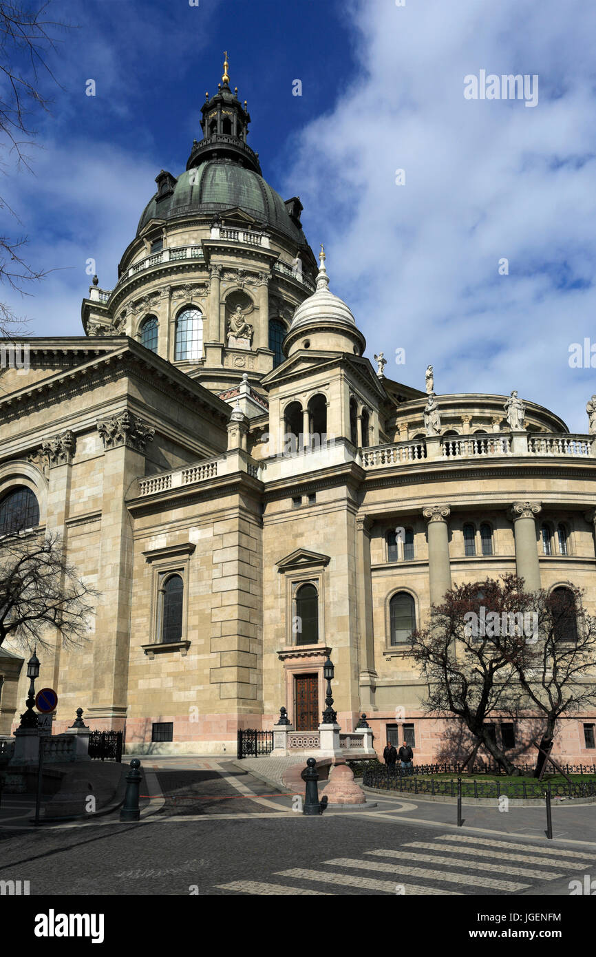 Exterior of the Roman Catholic church of St Stephens Basilica, Budapest ...