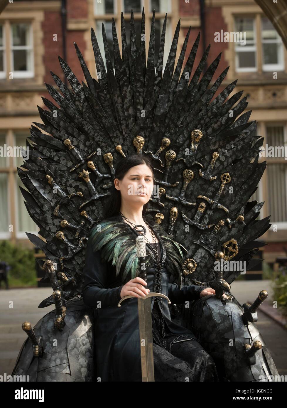 Sansa stark hi-res stock photography and images - Alamy