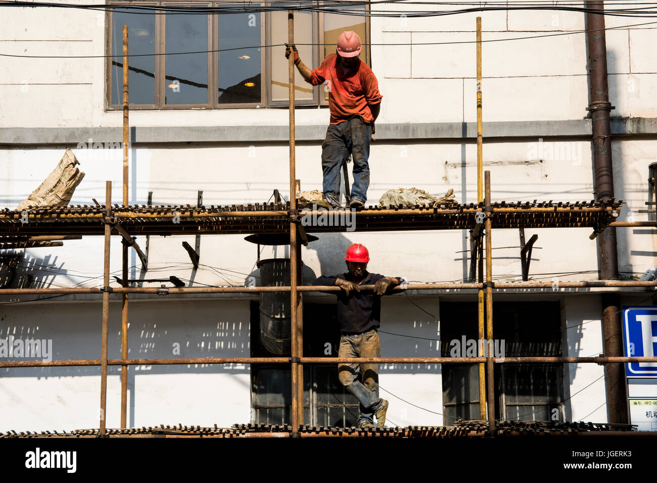 Chinese Bamboo Scaffolding Stock Photos & Chinese Bamboo Scaffolding ...