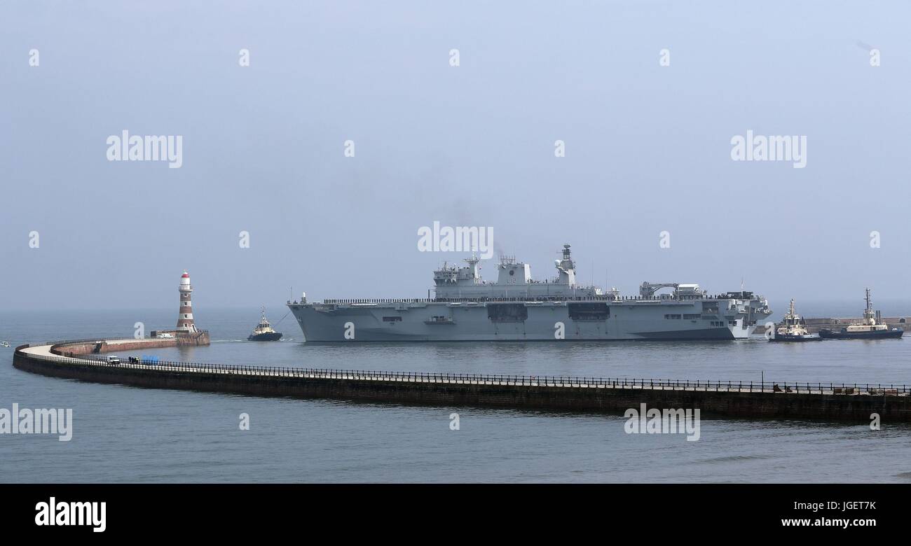 HMS Ocean arrives at the Port of Sunderland for a final farewell before ...