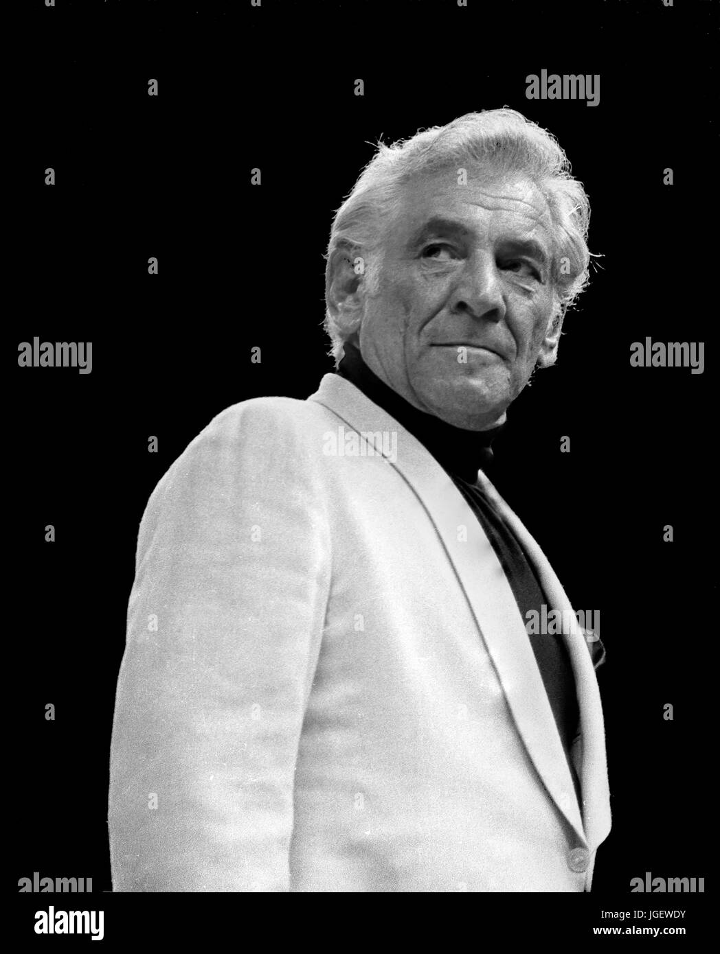 Leonard Bernstein Wallpaper