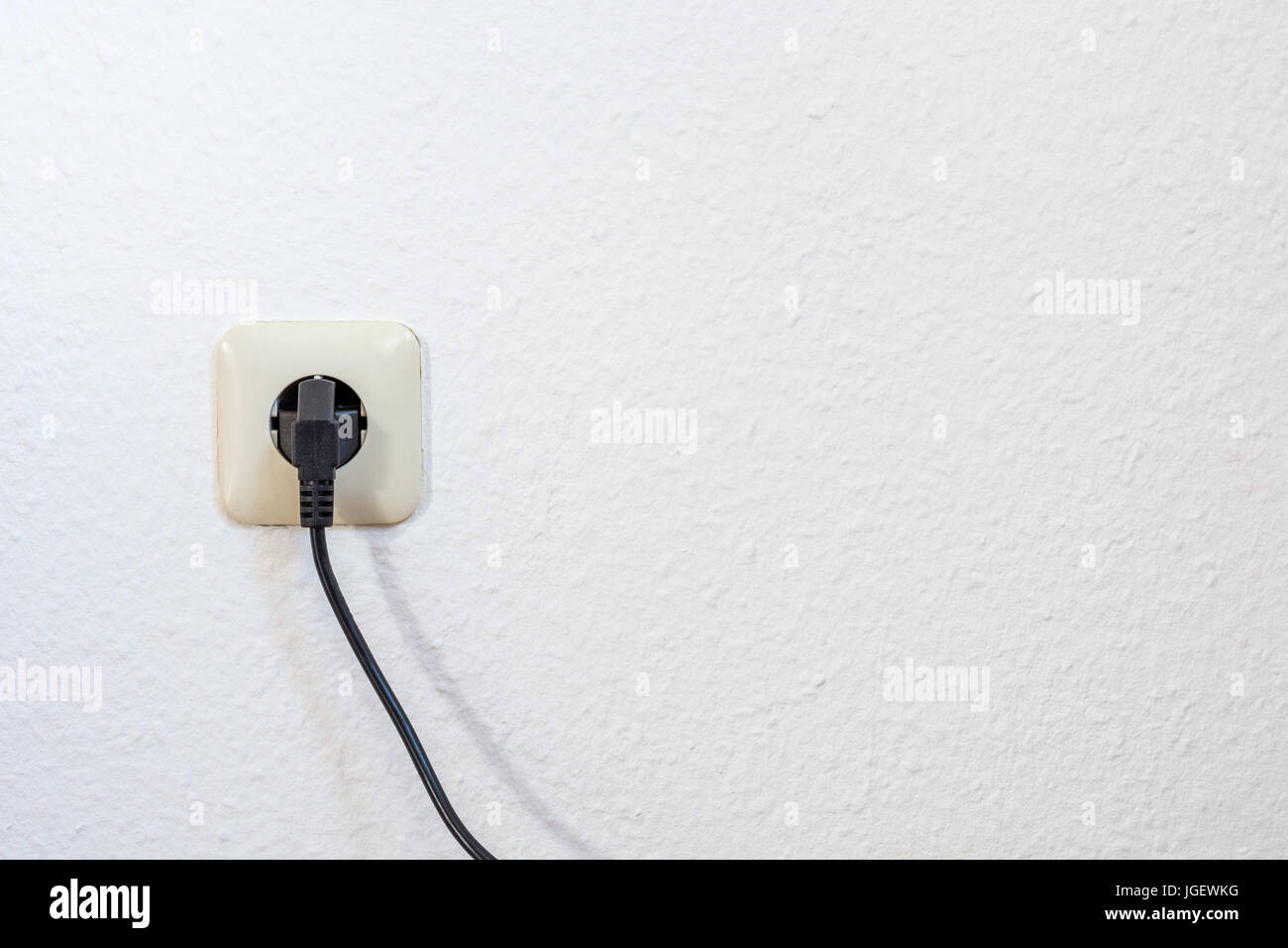 How to unplug from the wall socket hi-res stock photography and images ...