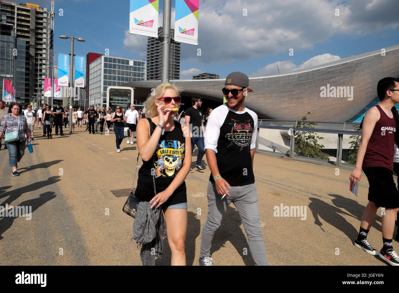 Guns n roses band hi-res stock photography and images - Alamy